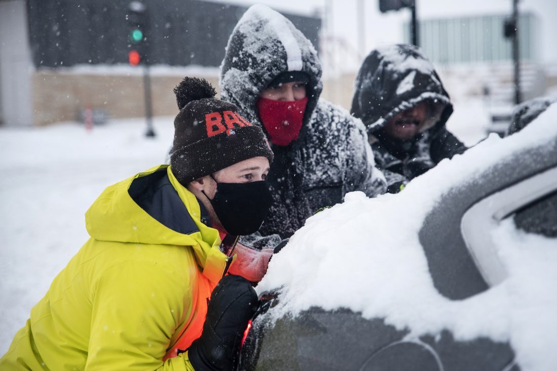 Storm brings snow to Upper Midwest | News, Sports, Jobs - The Daily News